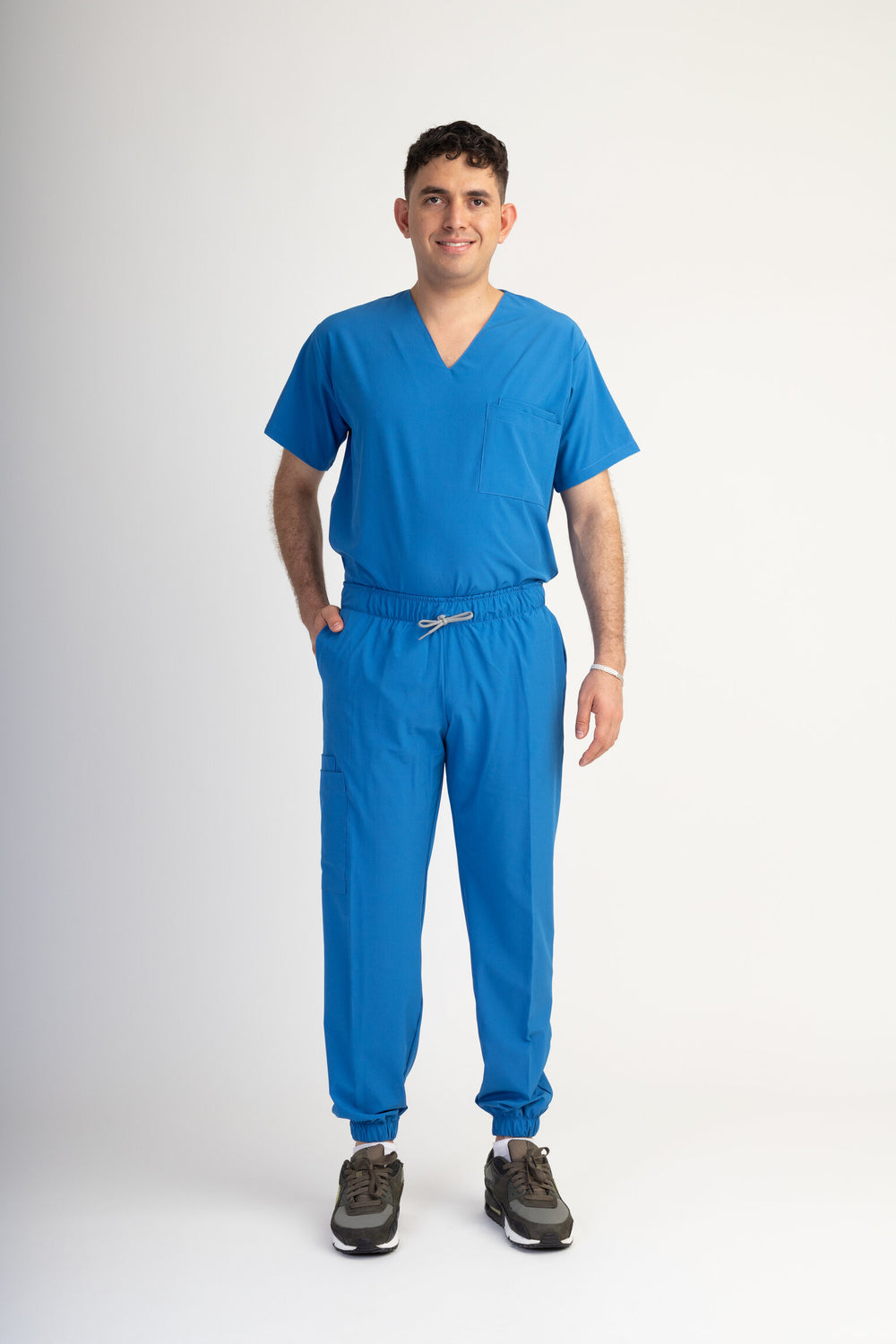 Milenio Uniformes - Batas Antiéstáticas y Ropería Hospitalaria